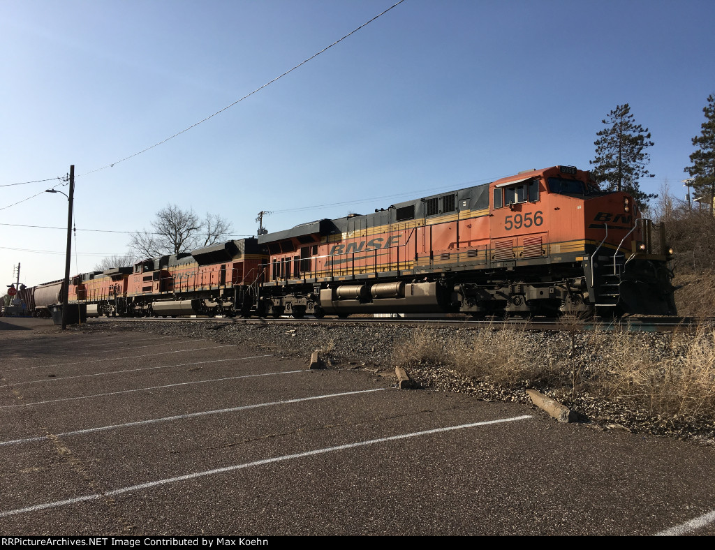 BNSF 5956